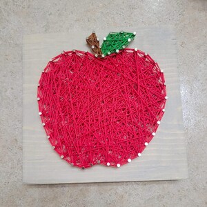 DIY String Art Apple Kit, Farmhouse Décor, Relaxing and Fun Craft, Wall ...