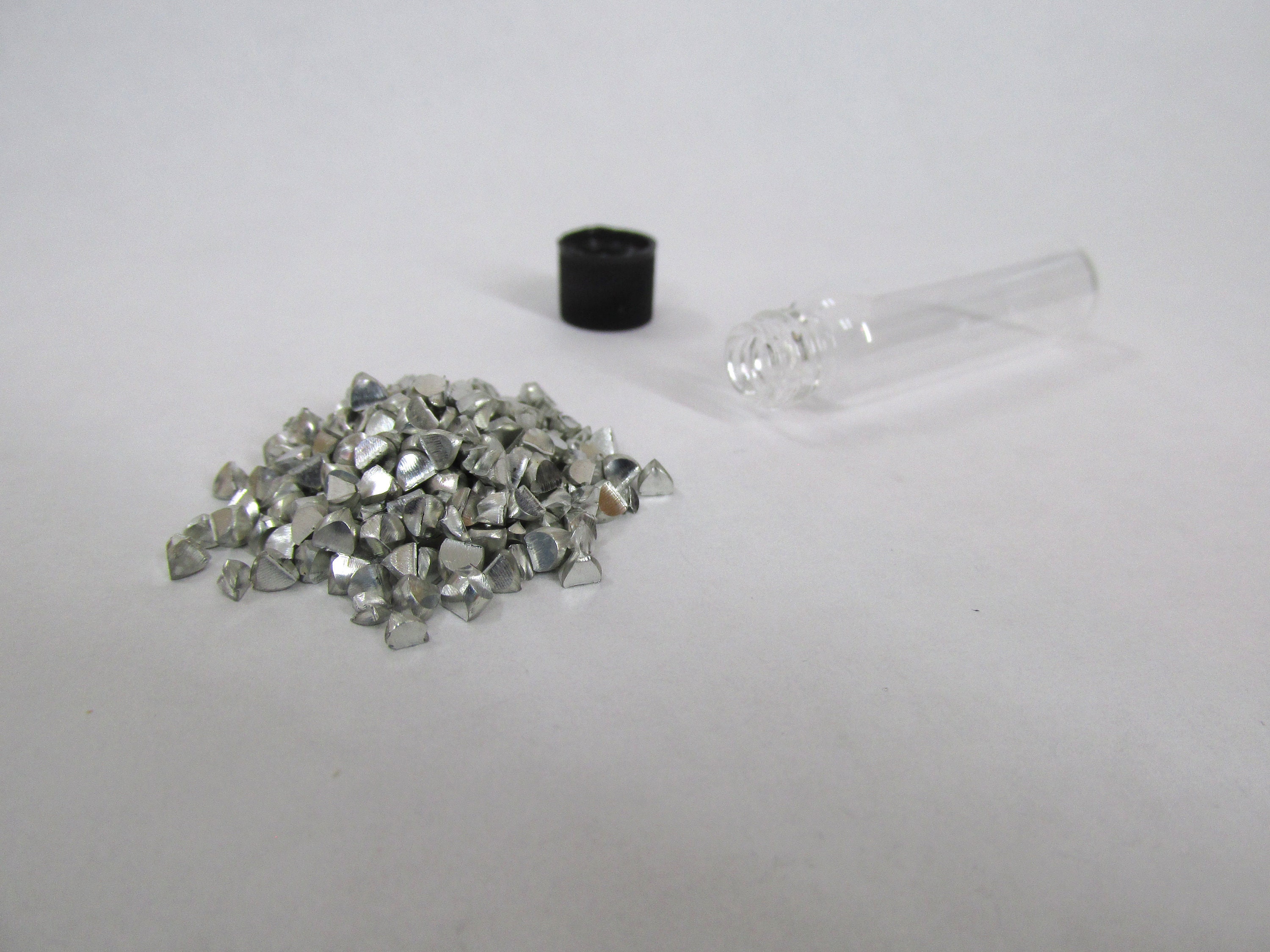 Tin Chips Grains Granules for Decorative, Display, Jewellery, Element ...