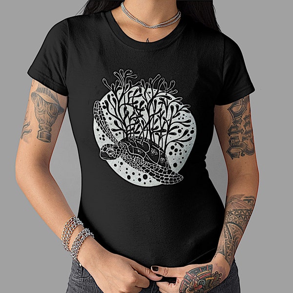 Turtle Tshirt - Etsy