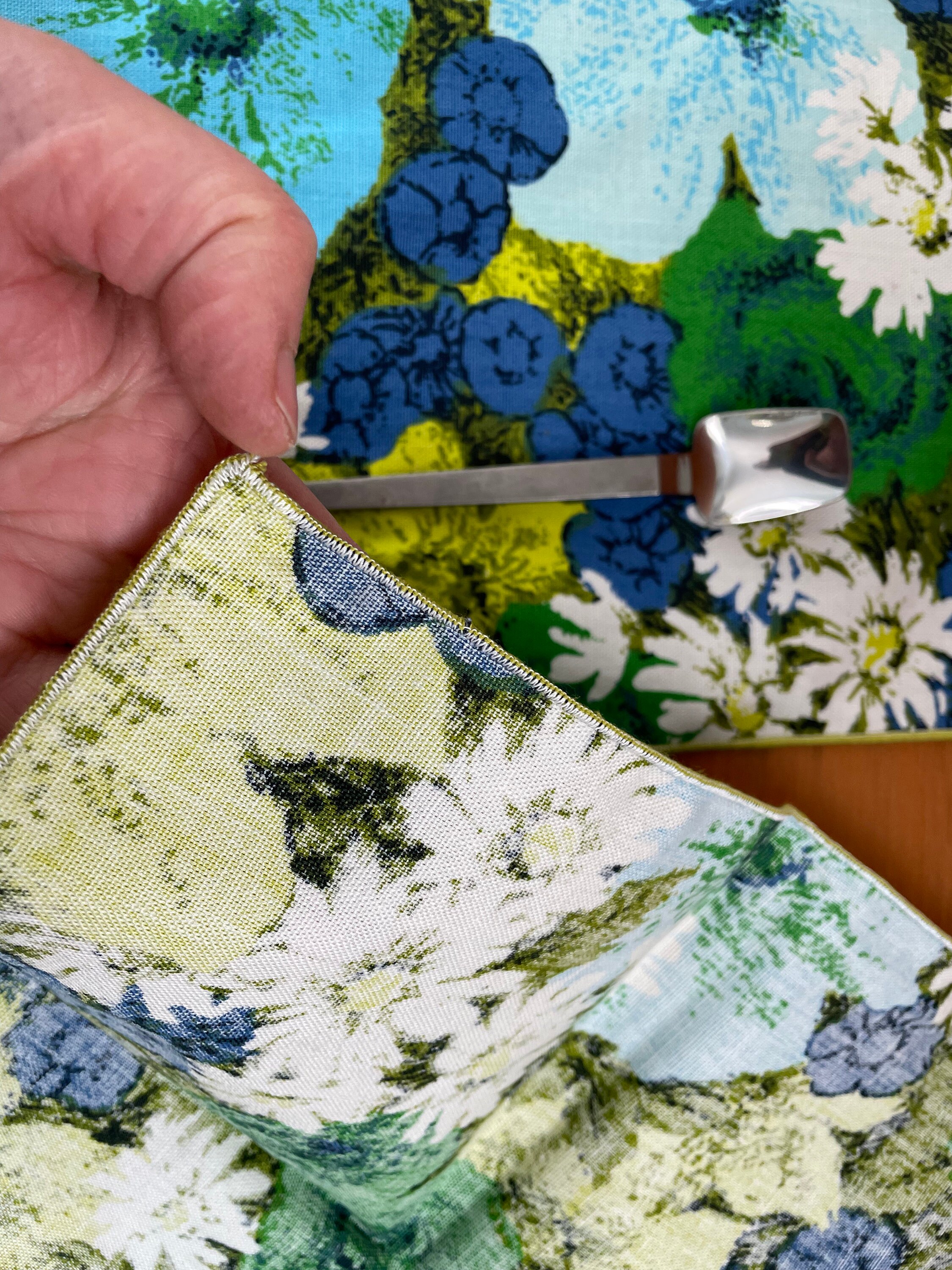 Set of Four 1960's Bloomcraft Fabric Placemats and Napkins - Etsy