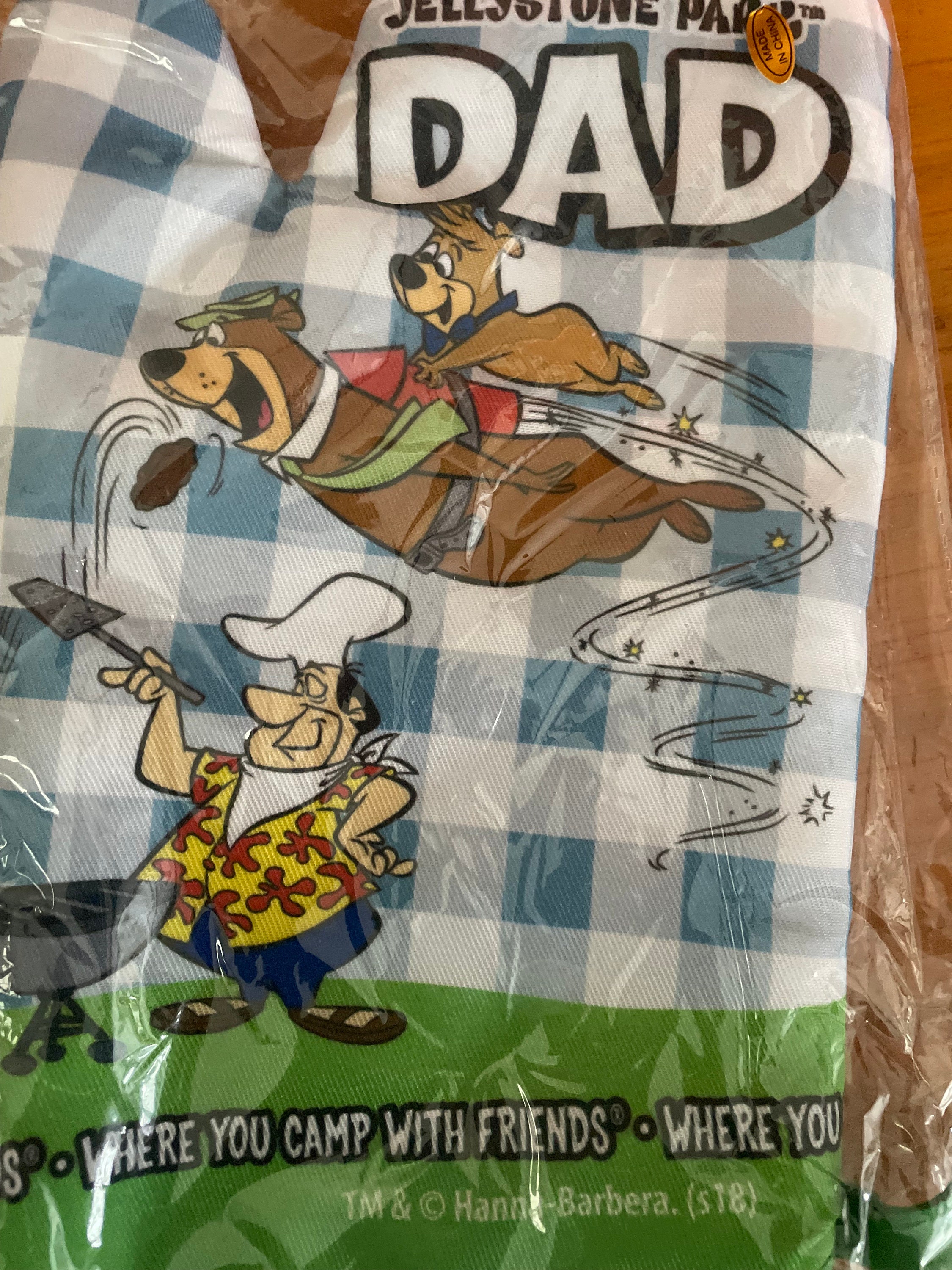 Jellystone Park Yogi Bear and Boo-boo Hanna Barbera Collectibles Pouch ...