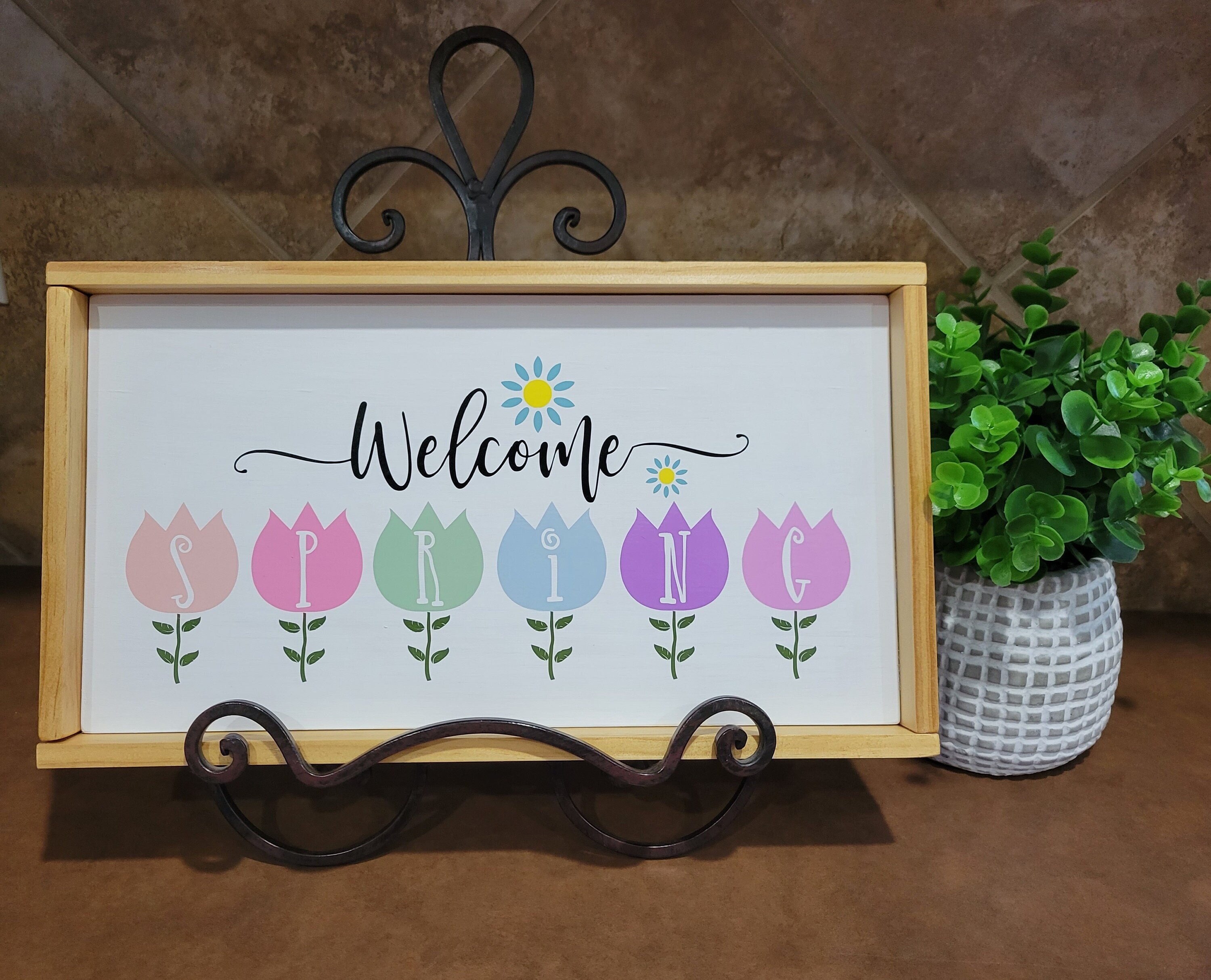 Welcome Spring Sign, Spring Decor, Farmhouse Style, Flowers, Farmhouse ...