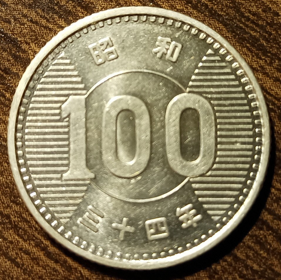 Silver 100 Yen