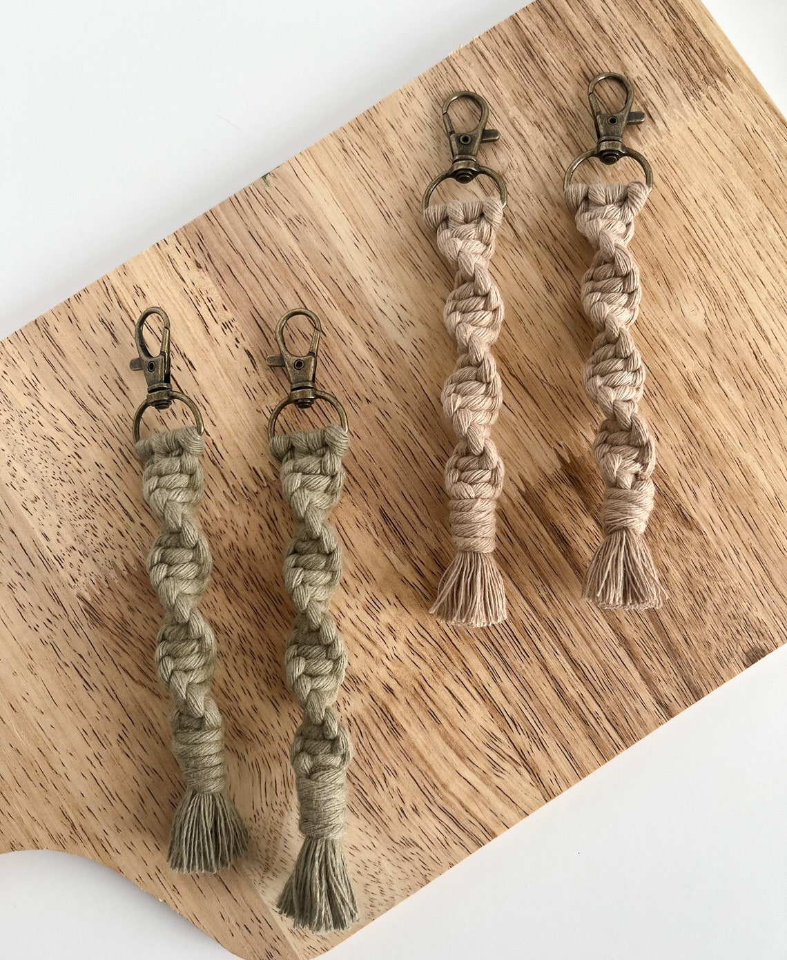 Macrame Spiral Keychain | Boho Bag Accessory | Macrame Keychain - Etsy