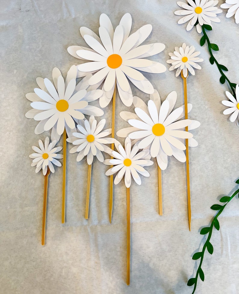 Handmade Delightful Daisy Flower Cake Topper Set for Birthdays, Showers ...