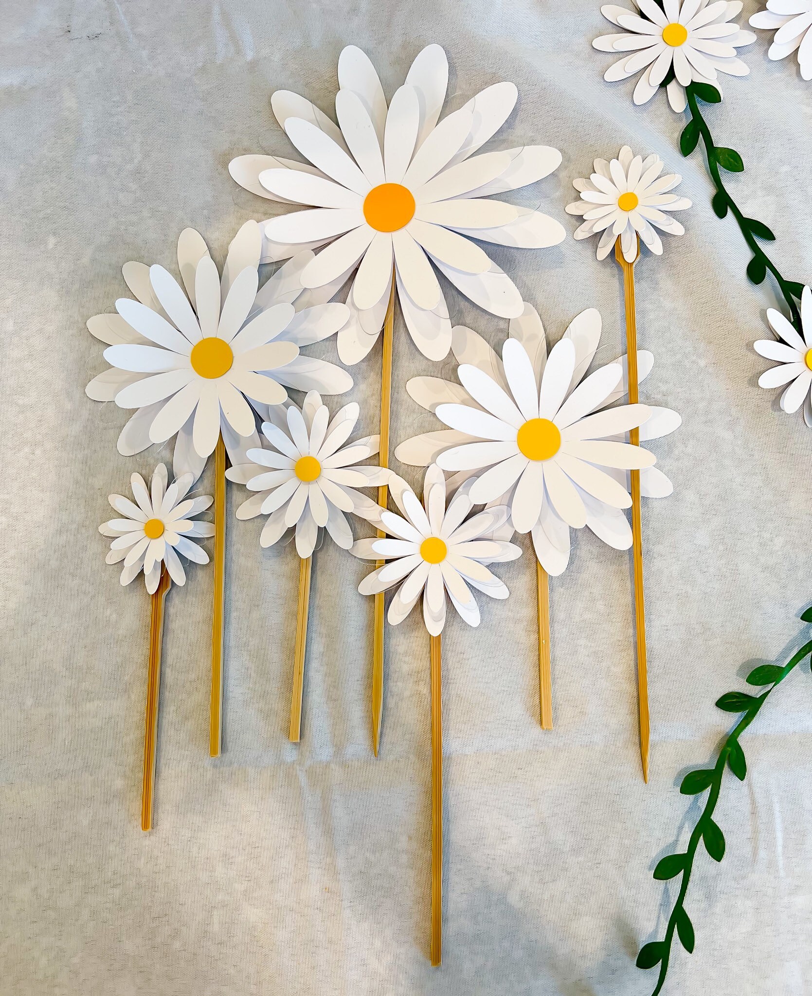 Handmade Delightful Daisy Flower Cake Topper Set for Birthdays, Showers ...