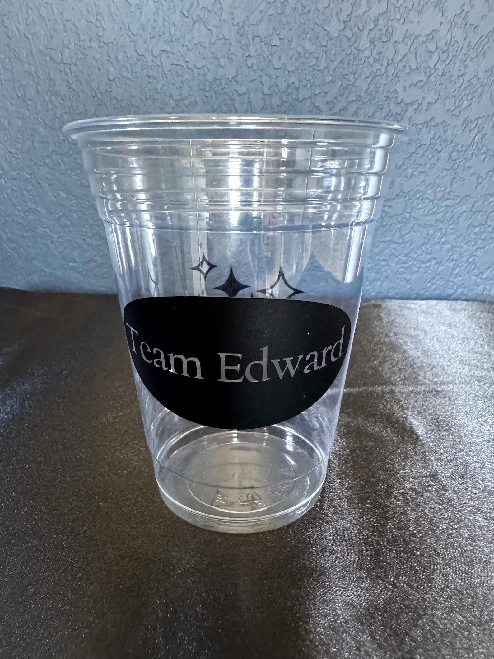 Twilight Inspired Plastic Party Cups for Vampire Themed Parties, Book ...