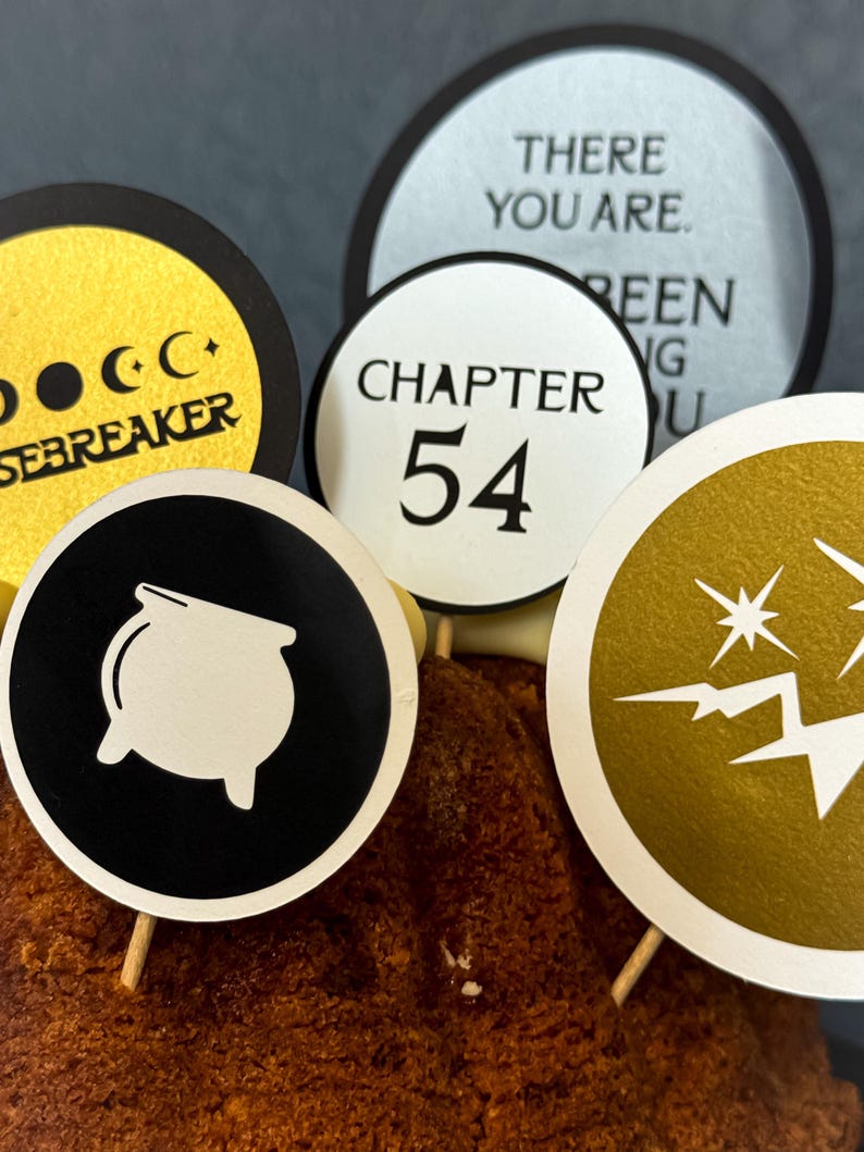 A Court of Thorns and Roses Series Cupcake and Cake Toppers for ACOTAR ...
