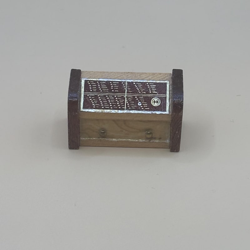 Vintage Lundby Radio - Etsy