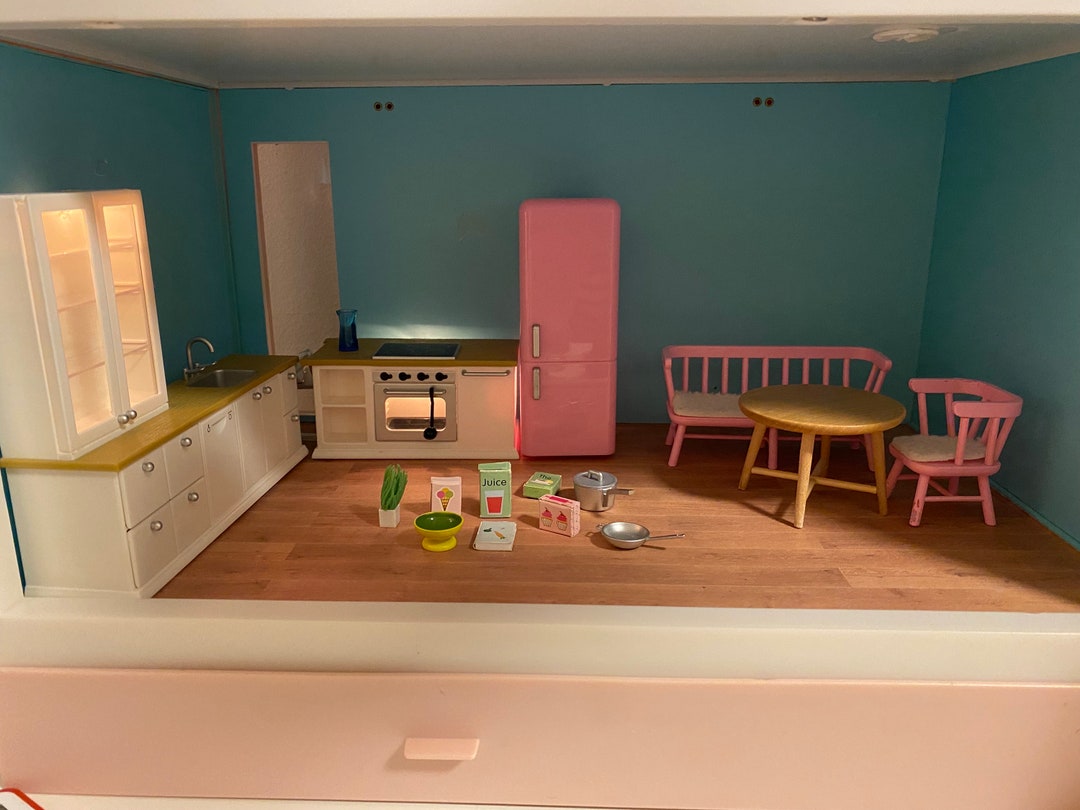 Lundby Original White Kitchen With Lights and Accessories and Dining ...