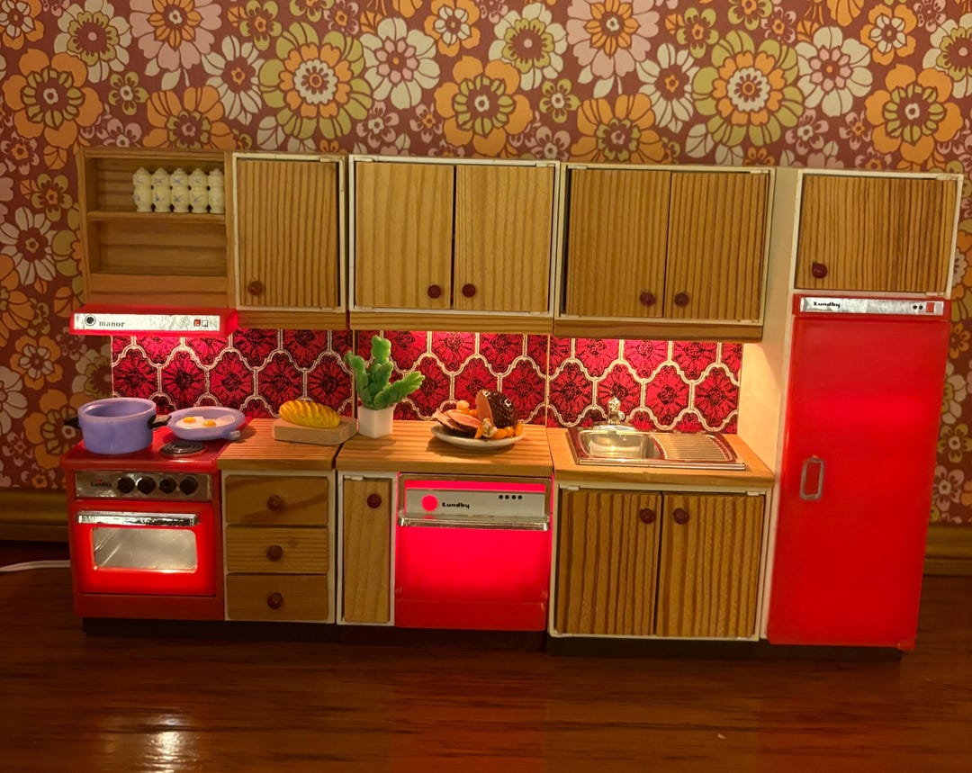 Lundby Original Kitchen With Lights to Dollhouse All in Very Good ...