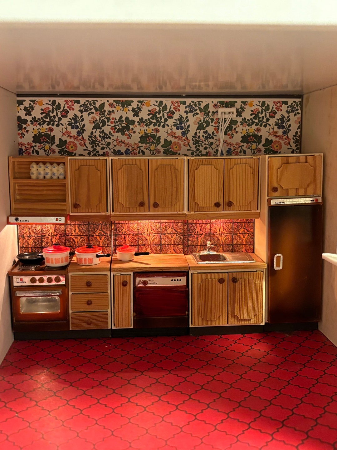 Lundby Original Manor Kitchen With Lights and Accessoarer to Dollhouse ...