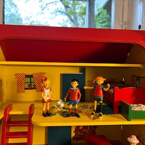 Pippi Longstocking Dollhouse With Dolls and Furniture - Etsy