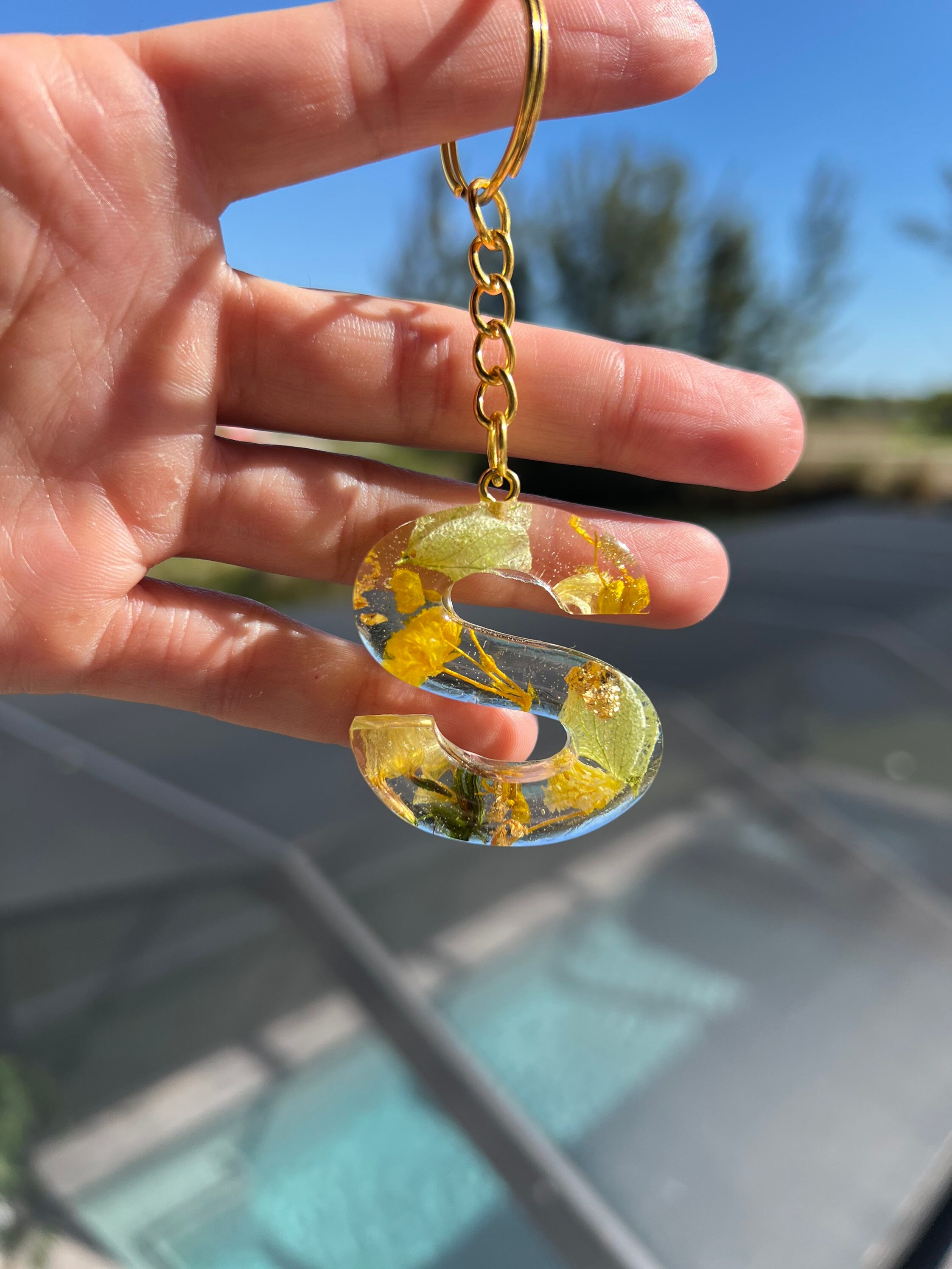 Pressed Flower Resin Keychain | Etsy