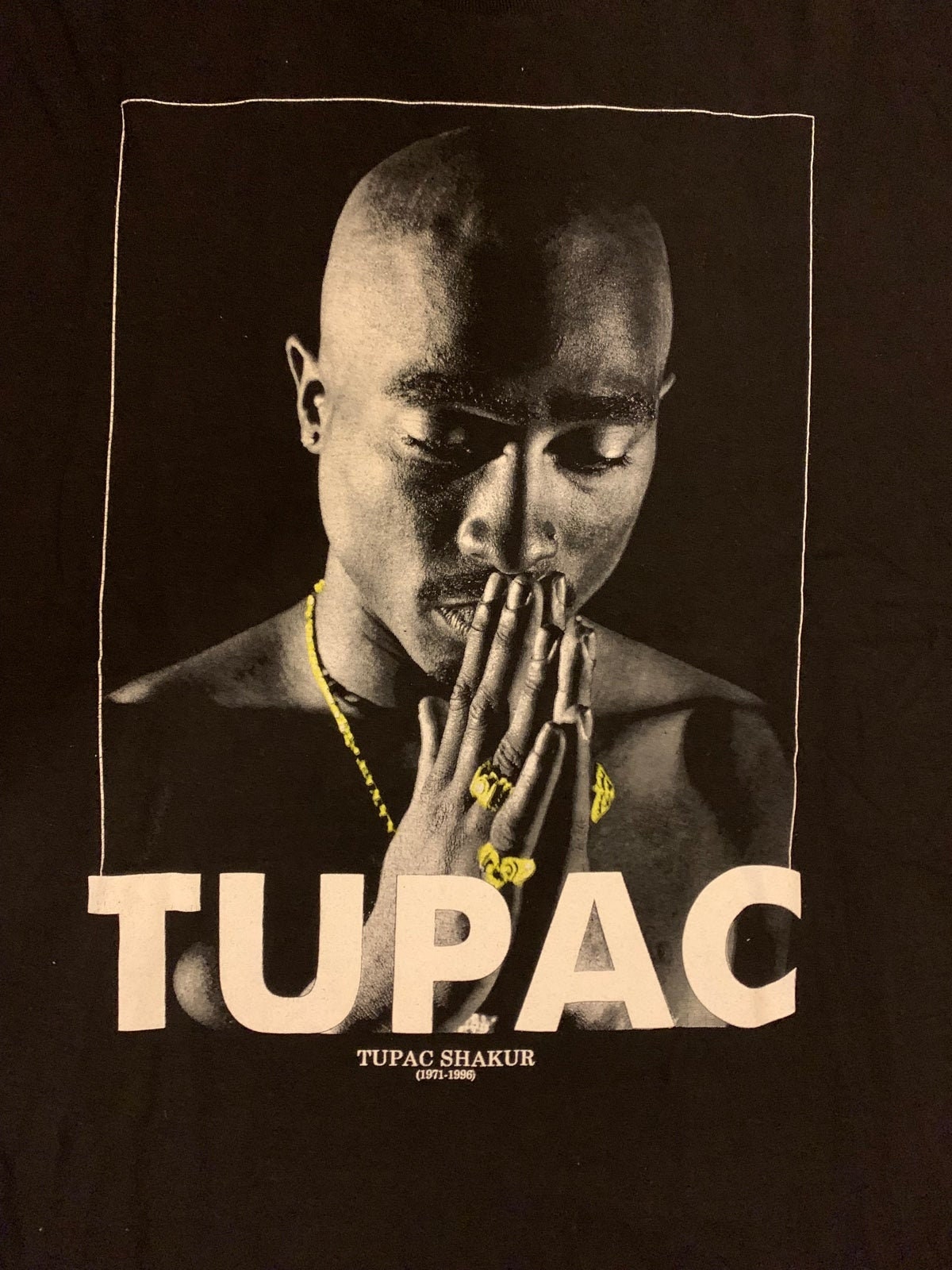 Tupac Shakur Praying Hands T-shirt - Etsy
