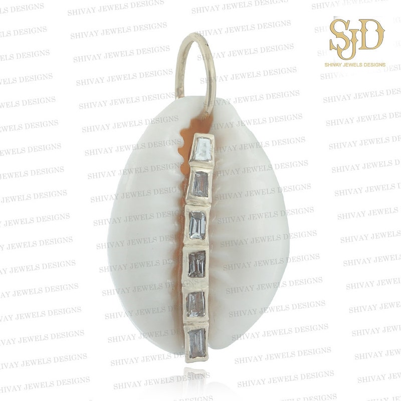 Sea Shell Pendant - Etsy