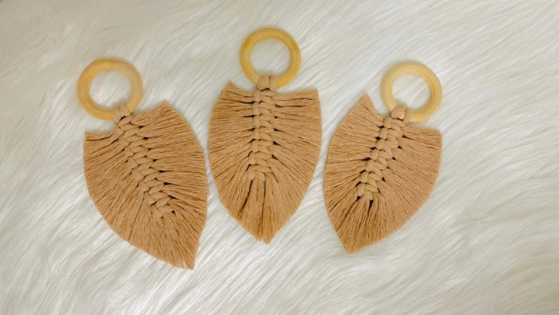 Macrame Feather Diffuser// Essential Oil Car Diffuser - Etsy