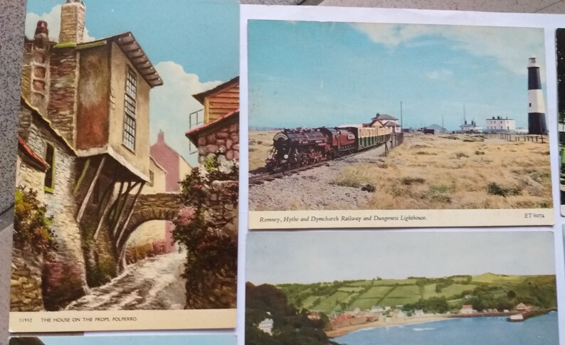 A Set of 8 Vintage British Postcards (unused) Featuring Landscape, View ...