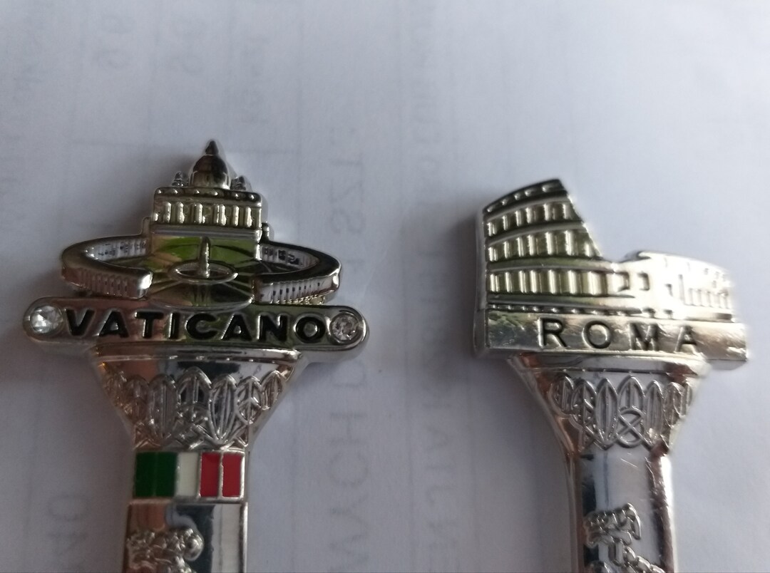 Roma Coliseum, Vaticano Italy Souvenir Vintage Collectors 3D Spoons ...