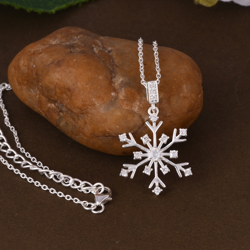 Snowflake Necklace - Etsy