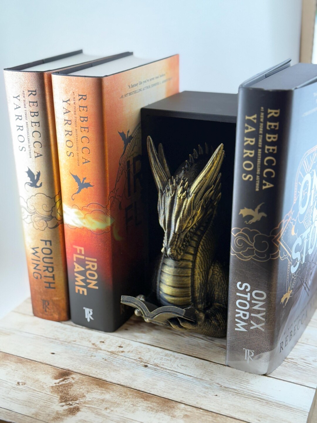 Reading Dragon Book Nook – 3D Printed Fantasy Shelf Decor - Etsy