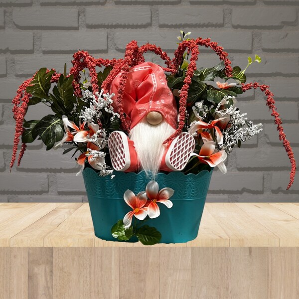 Gnome Centerpiece - Etsy