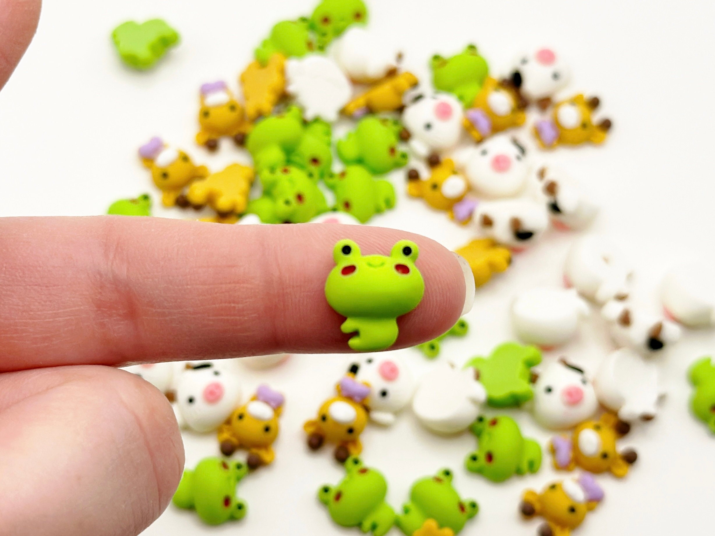 6pc Flat Back Charms, Giraffes, Cows, Frogs, Slime Mix Ins, Cabochons ...