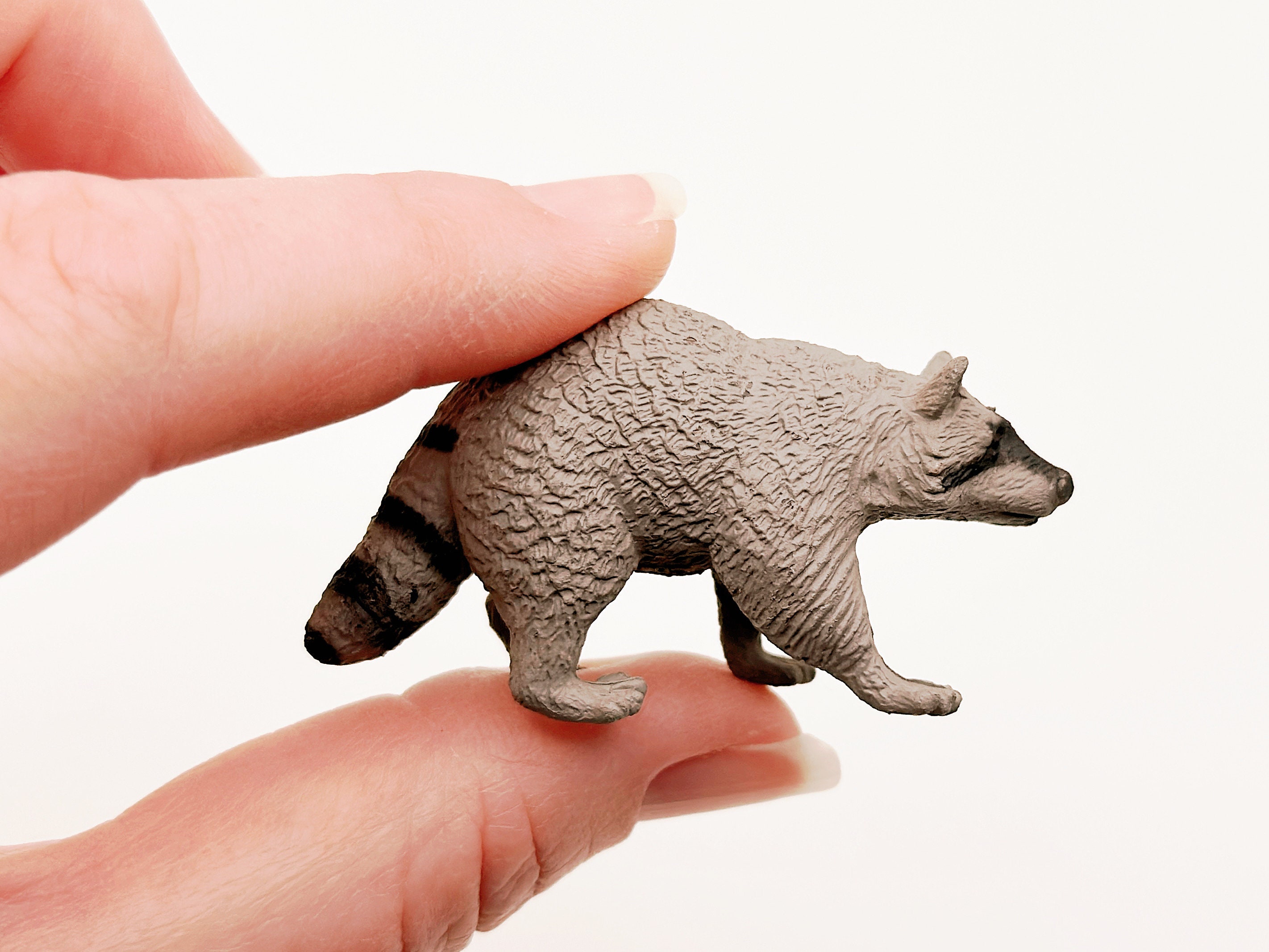 3pc Raccoon Beaver Hedgehog, Diorama Supplies, Small Plastic Animals ...