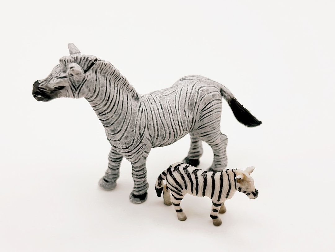 2pc Zebras, Diorama Supplies, Small Plastic Animals, Craft Supplies ...