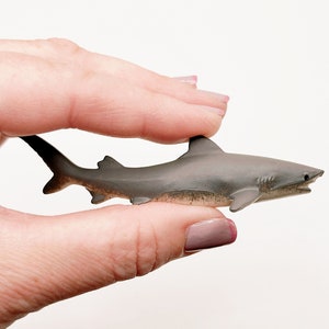 2pc Sharks, Mini Shark, Sea Animals, Gift for Shark Lover, Diorama ...