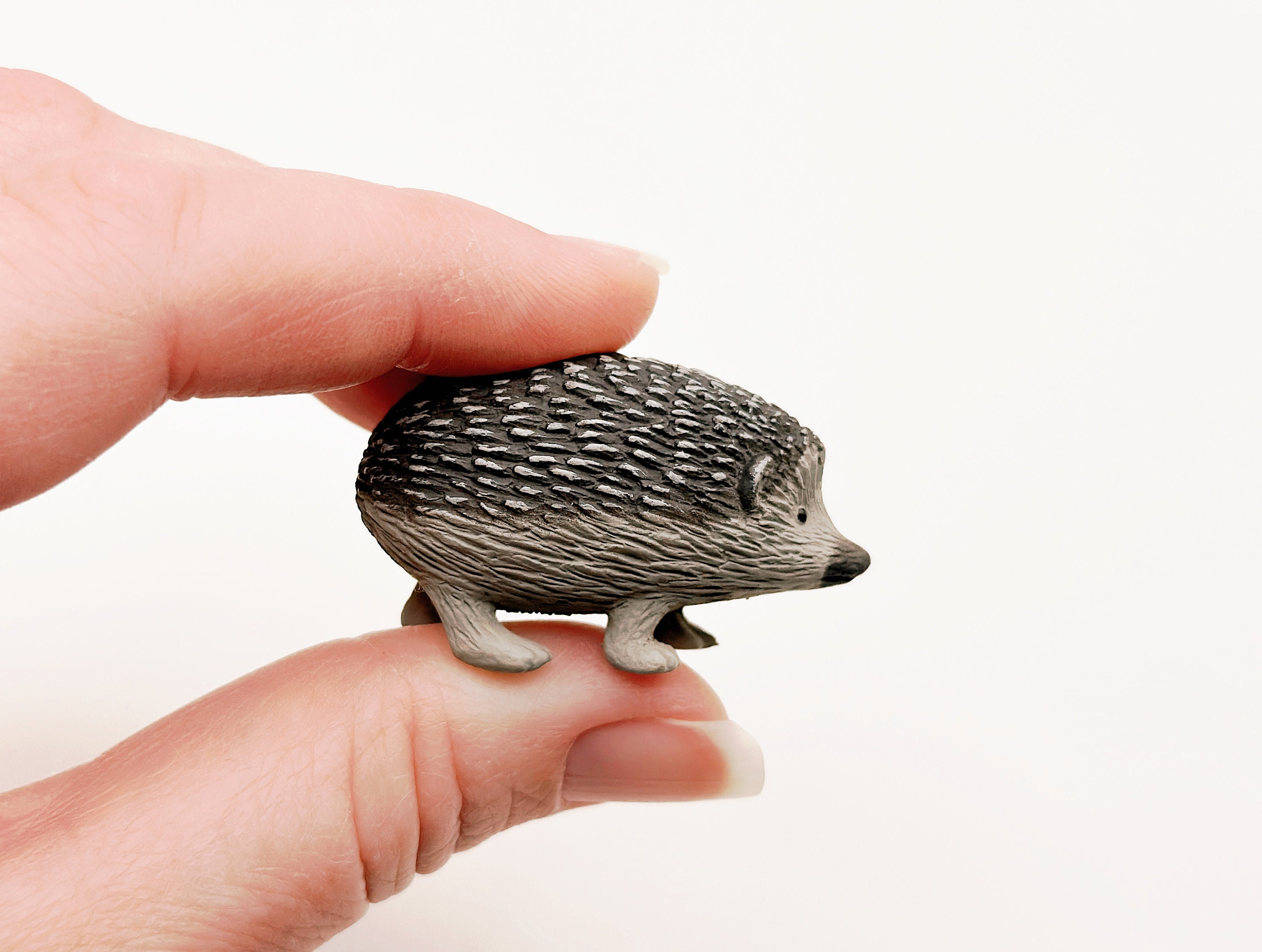 3pc Raccoon Beaver Hedgehog, Diorama Supplies, Small Plastic Animals ...