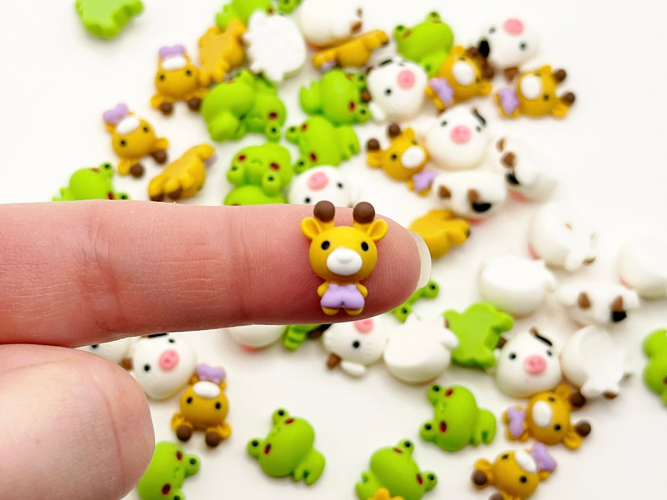 6pc Flat Back Charms, Giraffes, Cows, Frogs, Slime Mix Ins, Cabochons ...