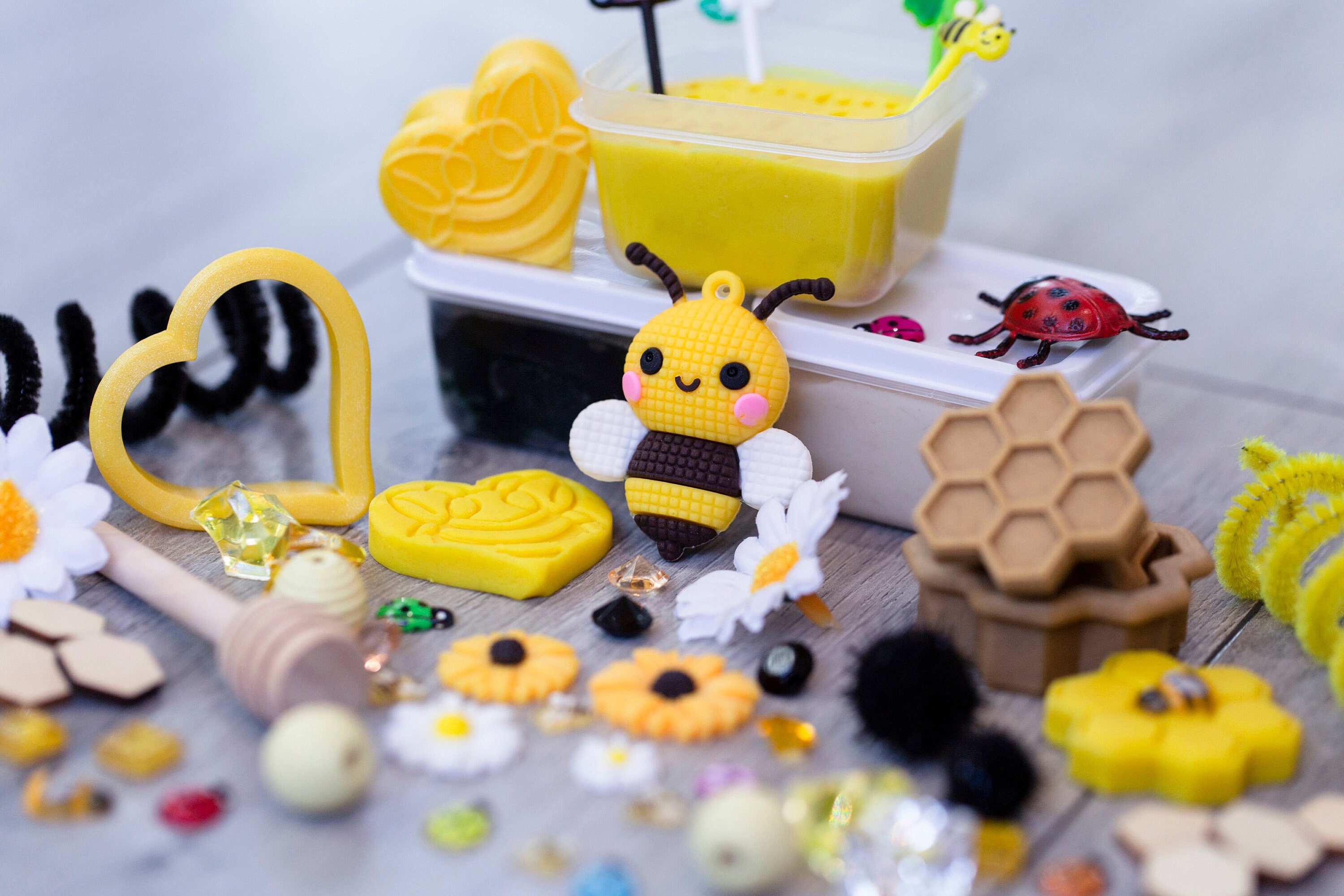 Bee Play Dough Kit Ladybug Travel Play Kit Summer Sensory - Etsy