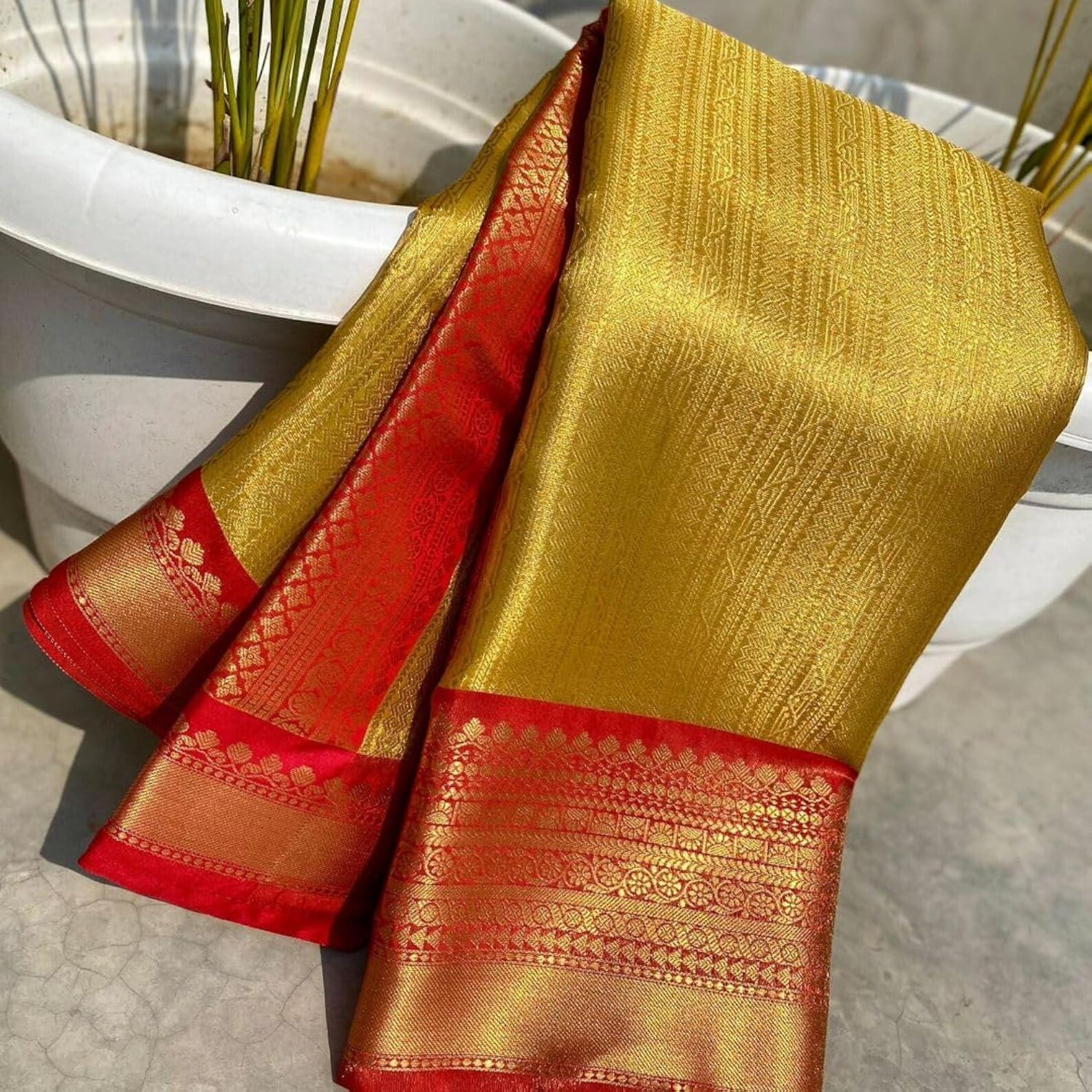 South Indian Tissue Zari Silk Saree /golden Tissue Saree With Red Big ...
