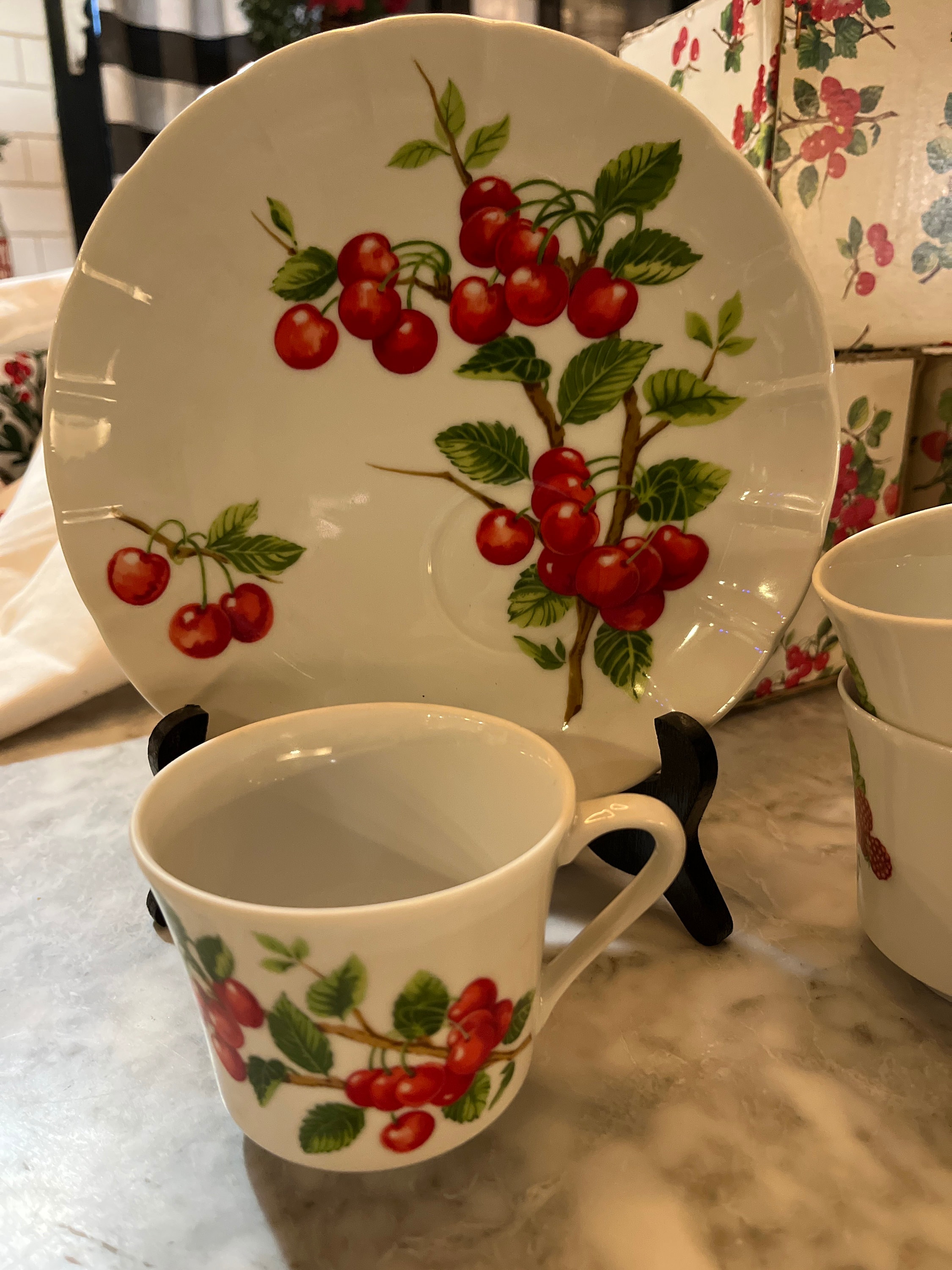 Set of 8 Seymor Mann 1975 Snack Sets W/tea Pot Beautiful Fruits ...