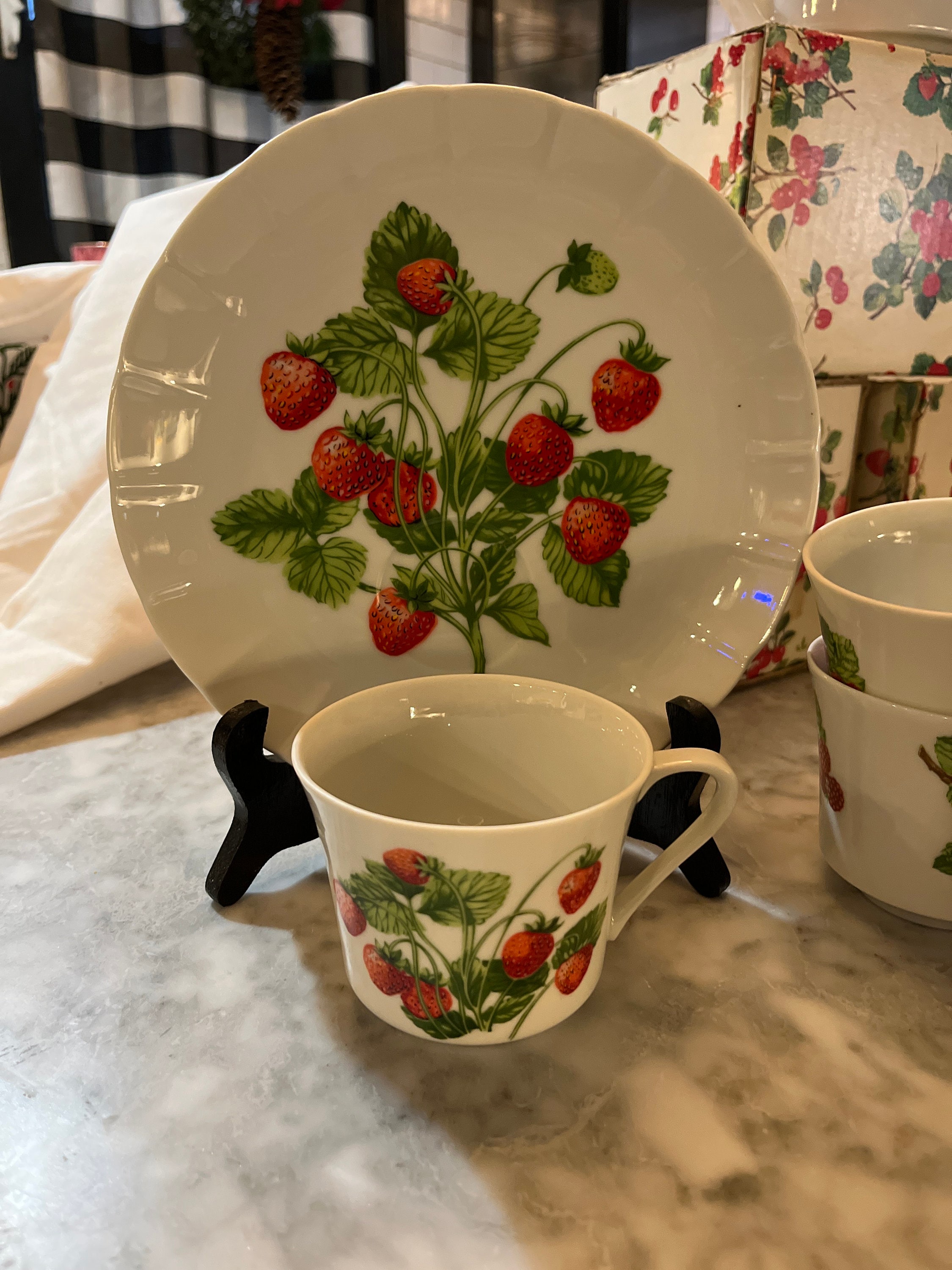 Set of 8 Seymor Mann 1975 Snack Sets W/tea Pot Beautiful Fruits ...
