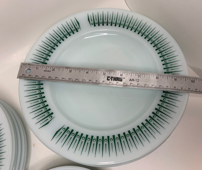 JAJ Pyrex, Jobling, Green Coronet, Plates, Dinner Plates, Dessert ...
