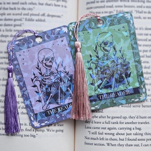 The Reader Skeleton Tarot Card Bookmark, Holographic Bookmark With Tassel, Page Marker, Double ...