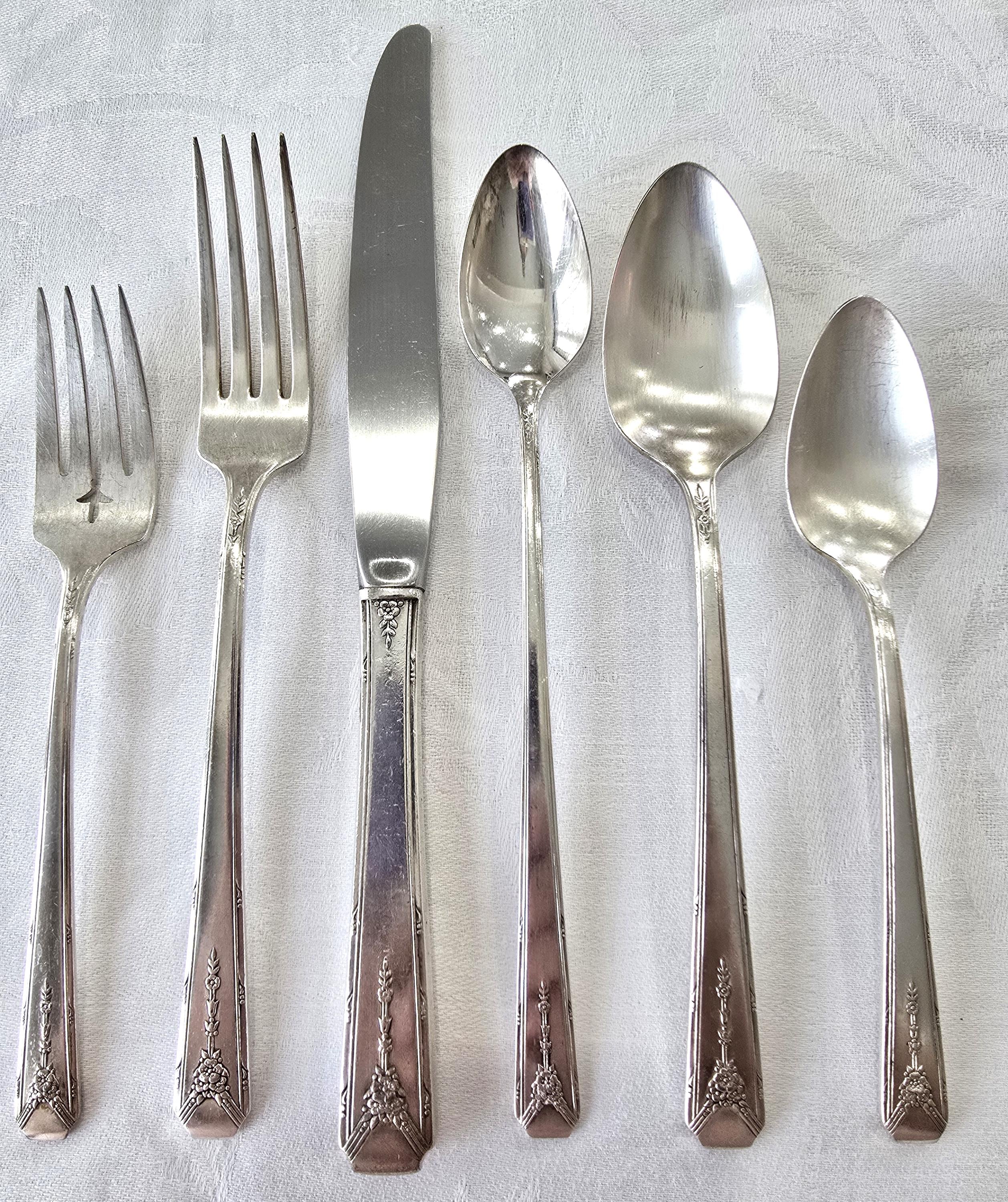 Oneida Community "milady" Silverplate Flatware Set - 1940s - 61 Pieces ...