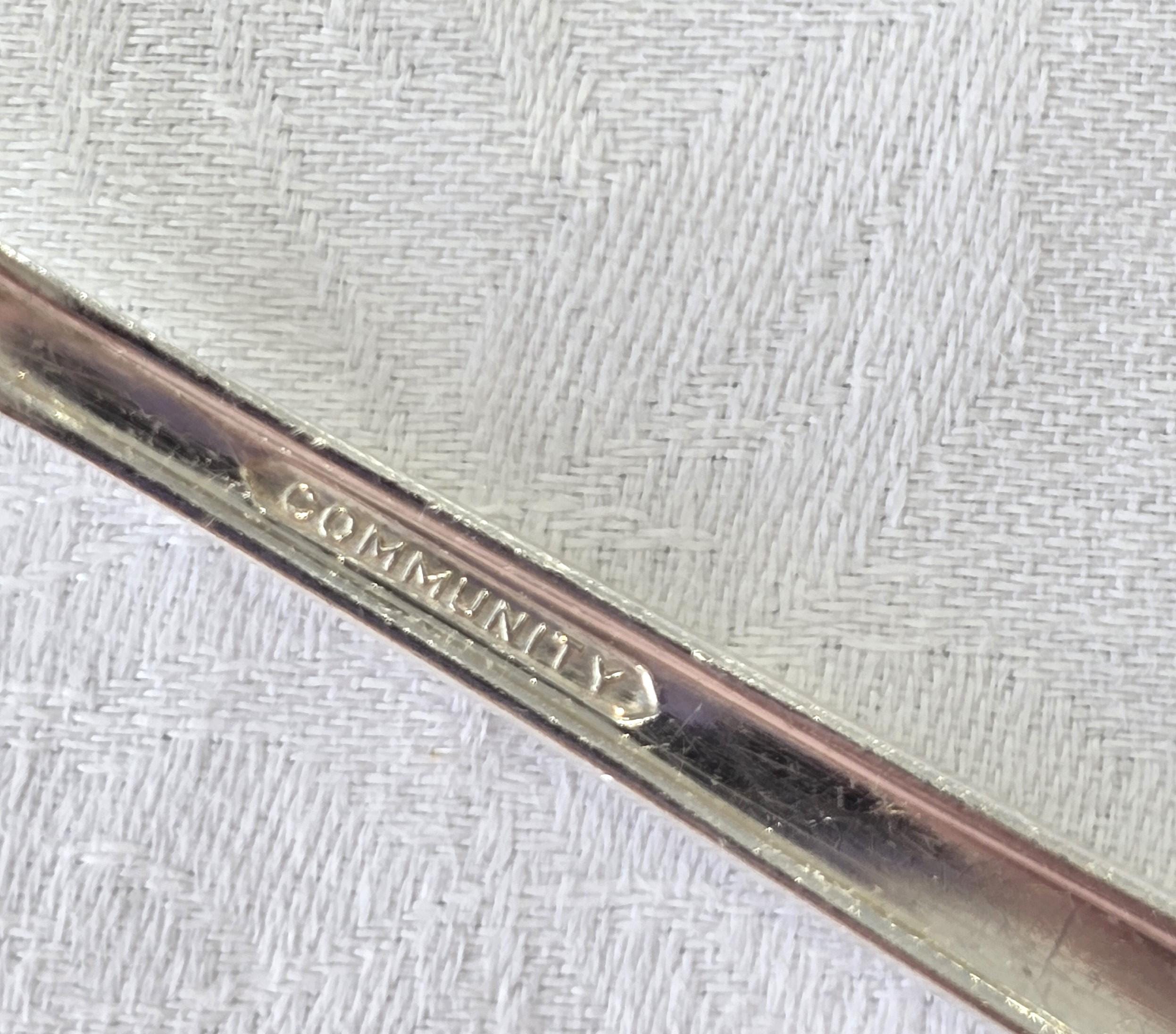 Oneida Community "milady" Silverplate Flatware Set - 1940s - 61 Pieces ...