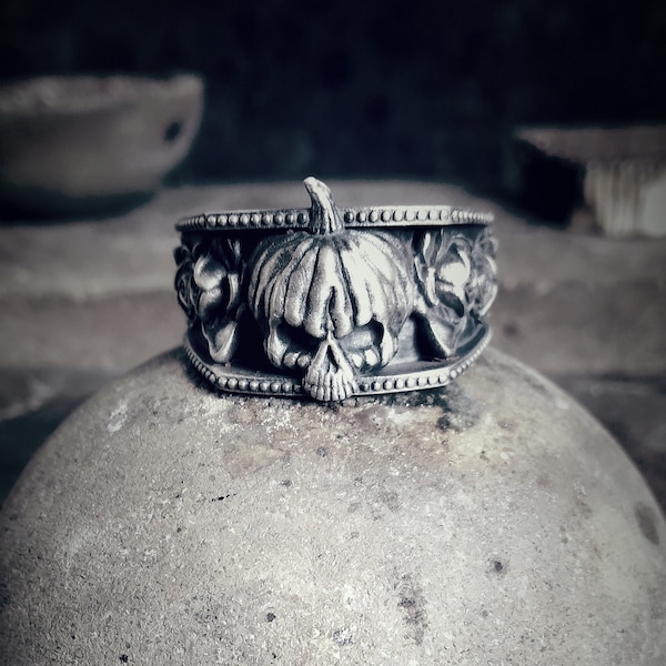Vintage Biker Ring - Etsy