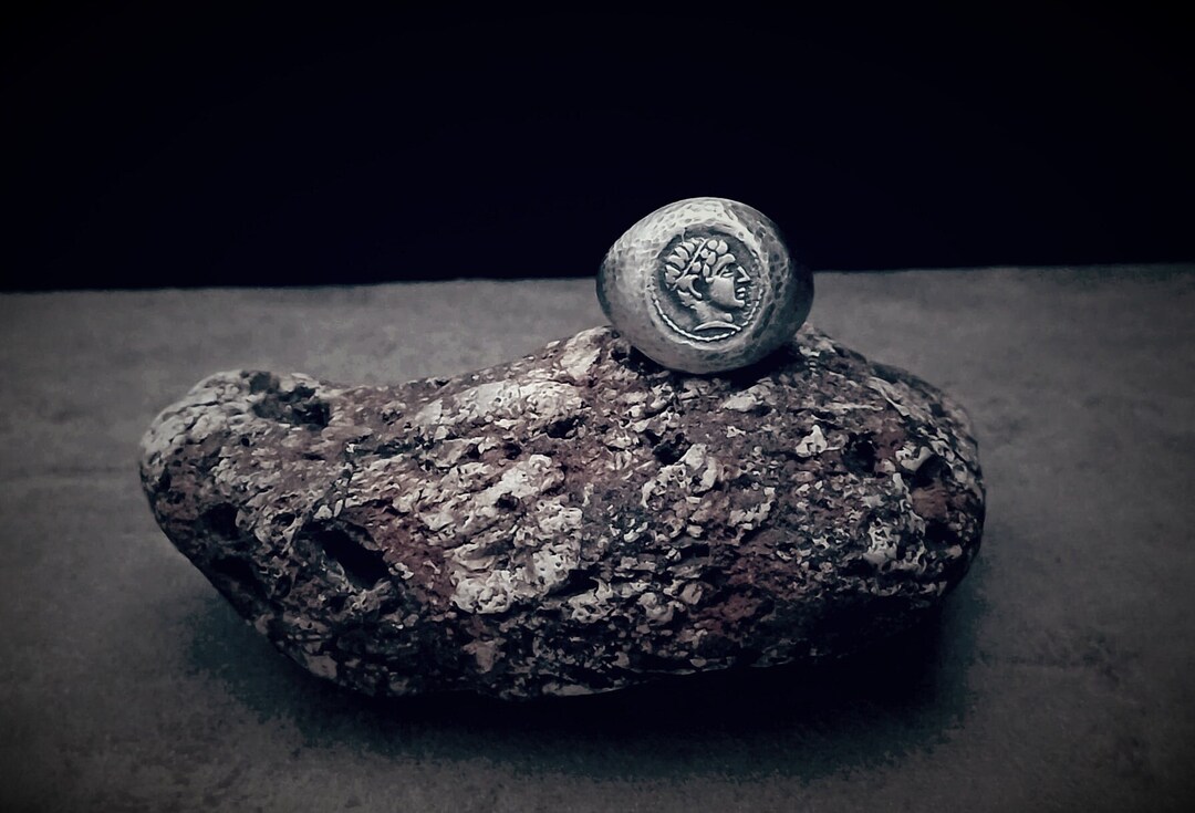 Gaius Julius Caesar Coin Signet Silver Ring Ancient Roman - Etsy