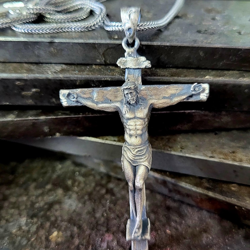 Gold Crucifix Heavy - Etsy UK