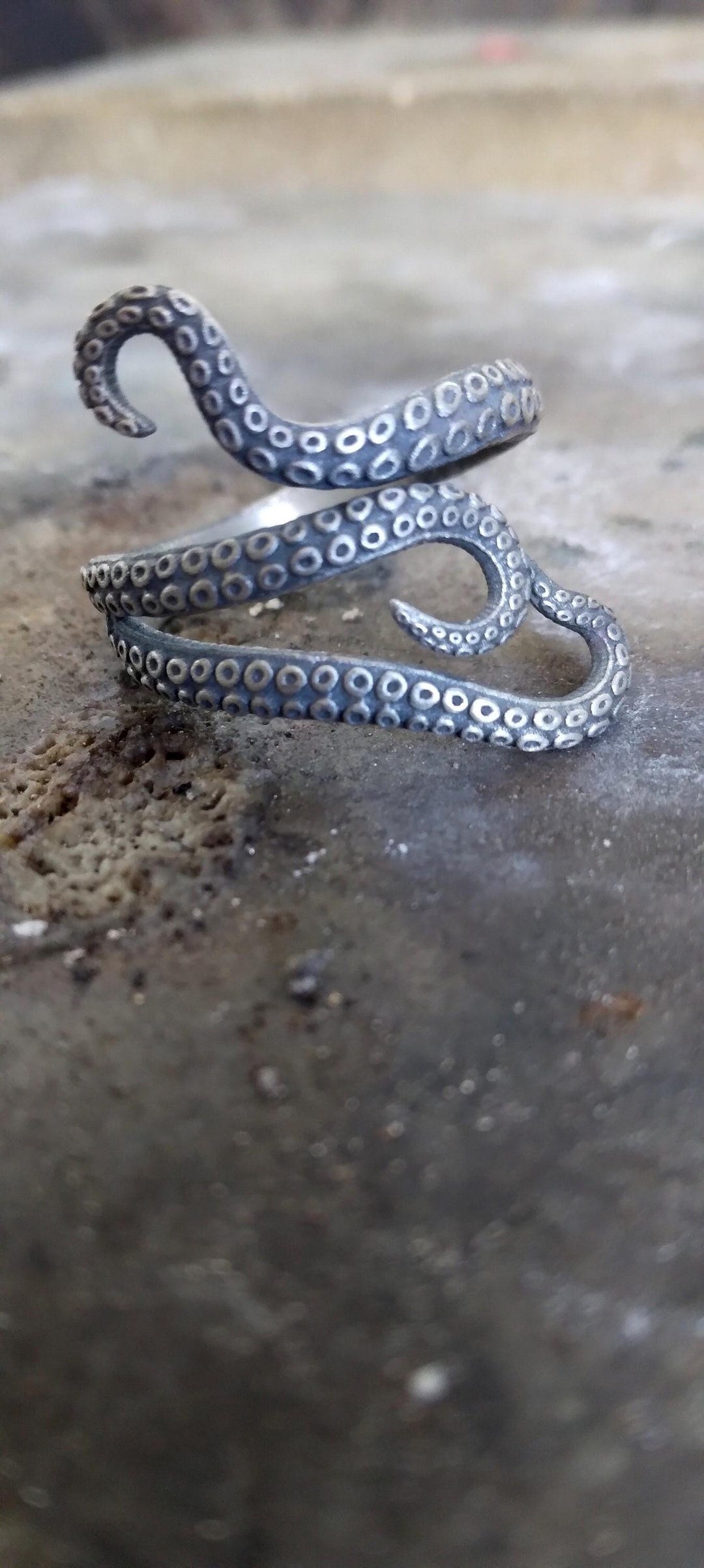 Tentacle Signet Silver Ring, Kraken Ring for Women, Sea Life Ring for ...