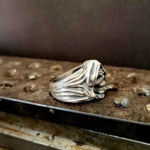 925k Sterling Silver "grim Reaper" Hooded Skull Signet Ring: Punk Rock ...