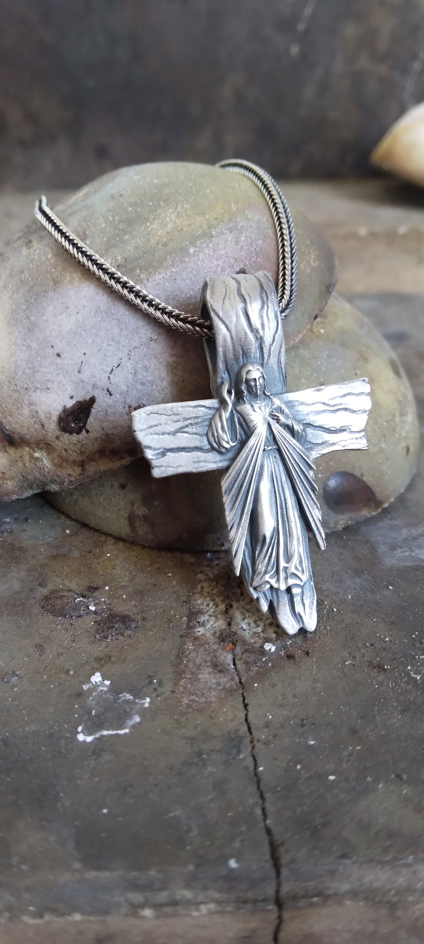 Jesus Christ Wooden Cross Amulet, Engraved Cross Necklace for Men ...