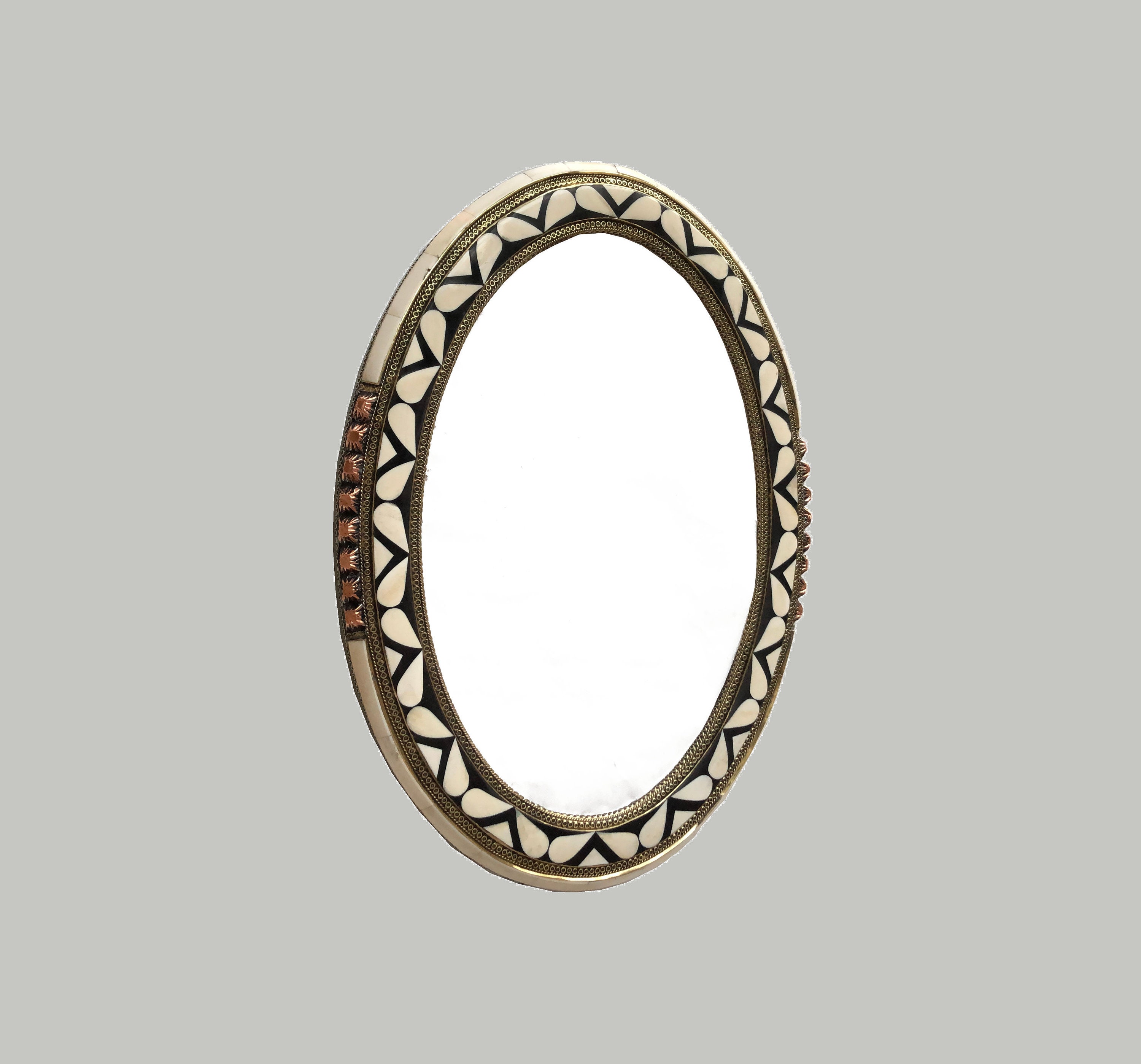 Oval Mirror Beautiful Reflections Asymmetrical Mirror Decorative Mirror ...