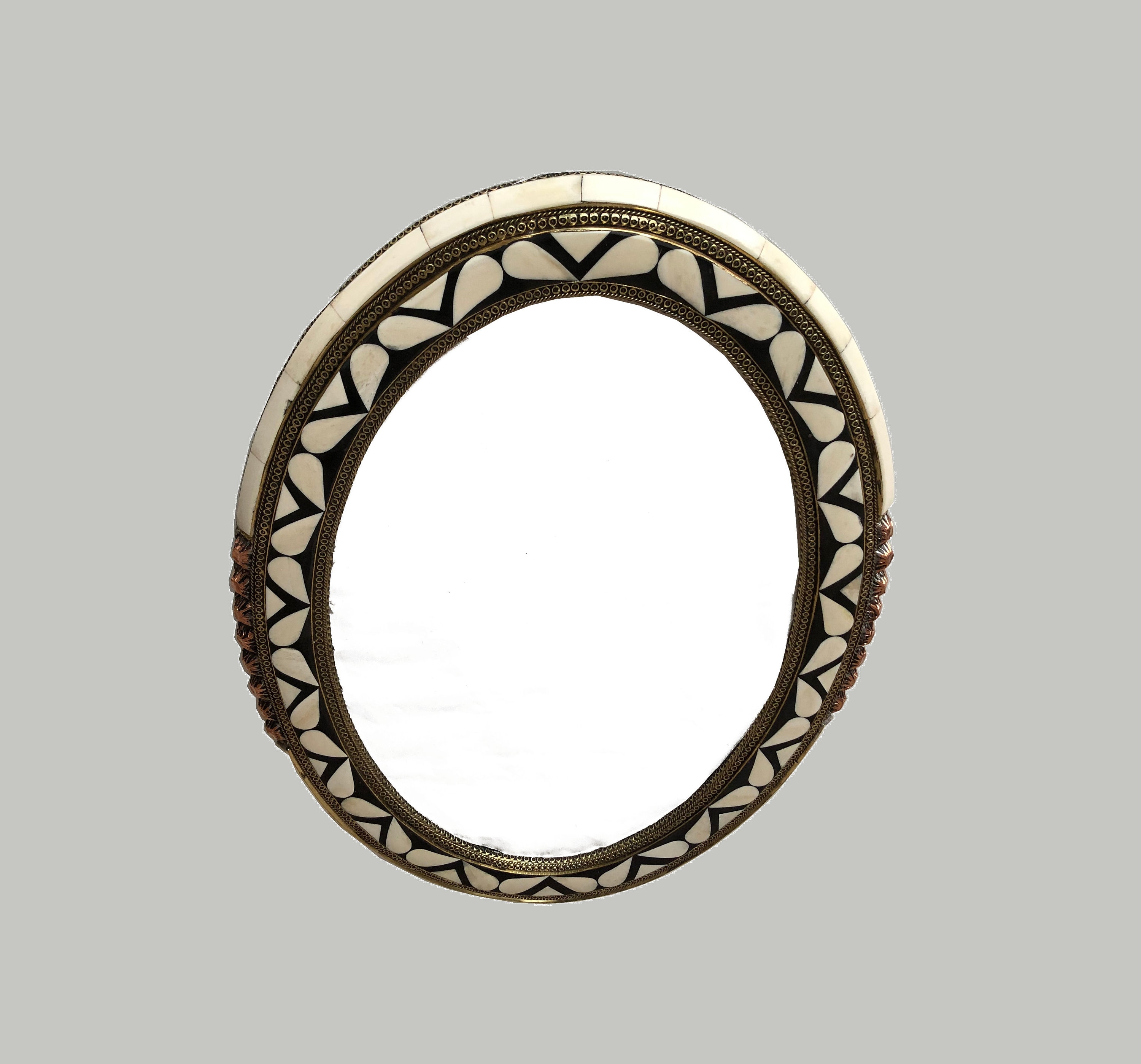 Oval Mirror Beautiful Reflections Asymmetrical Mirror Decorative Mirror ...