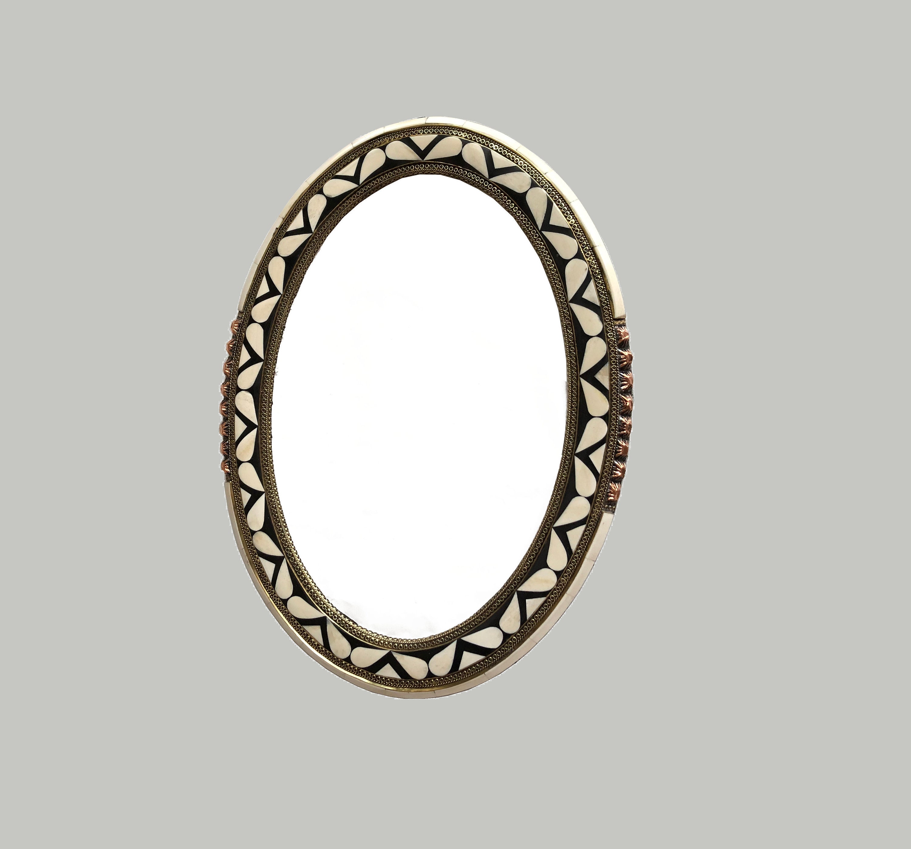 Oval Mirror Beautiful Reflections Asymmetrical Mirror Decorative Mirror ...