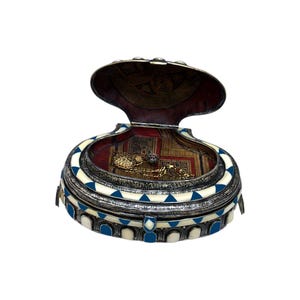 Unique Seashell Shaped Jewelry Box Earring Organizer Storage Box With ...